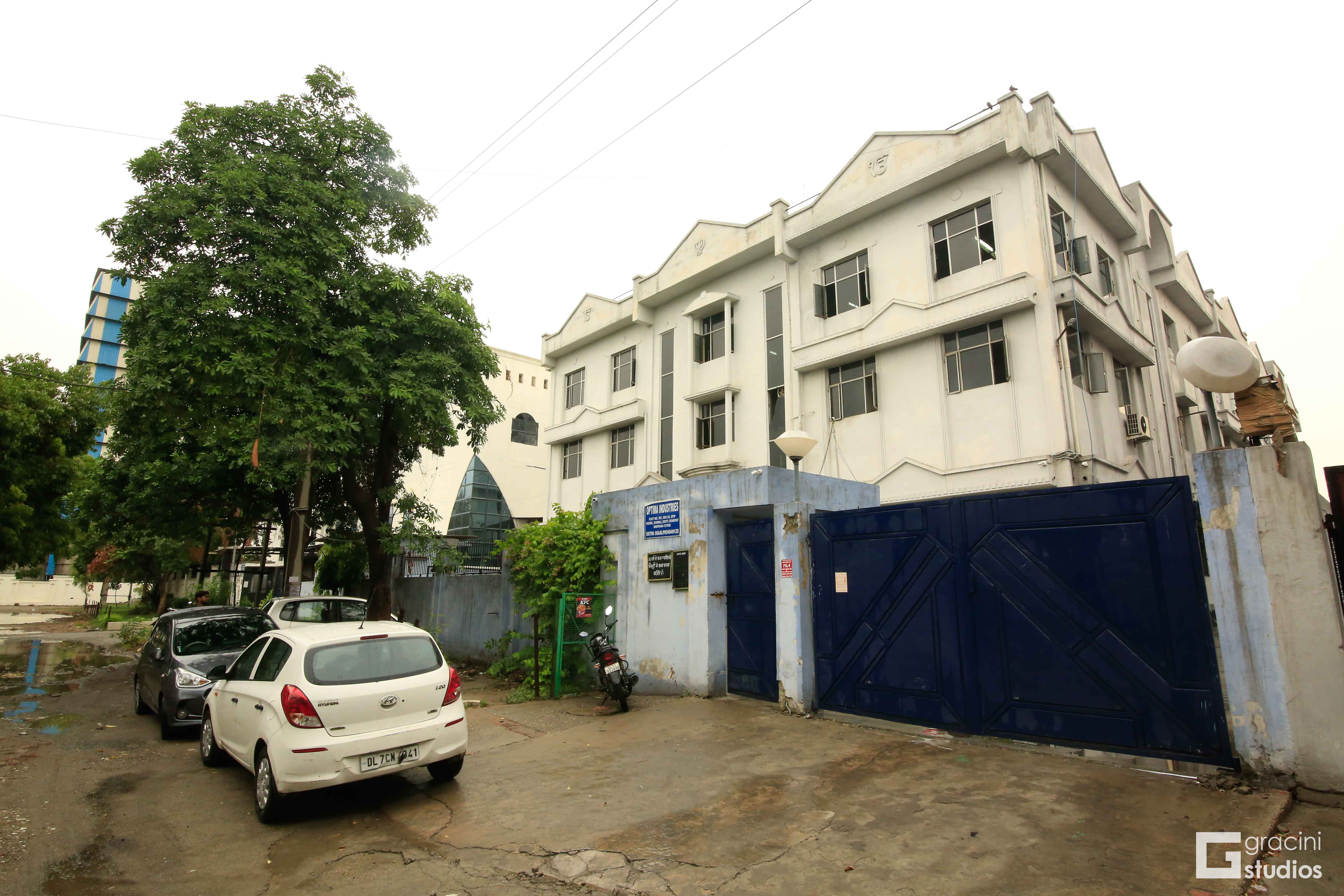 "Behind the Seams: Bags' Backpack Factory Revealed in Detail ...